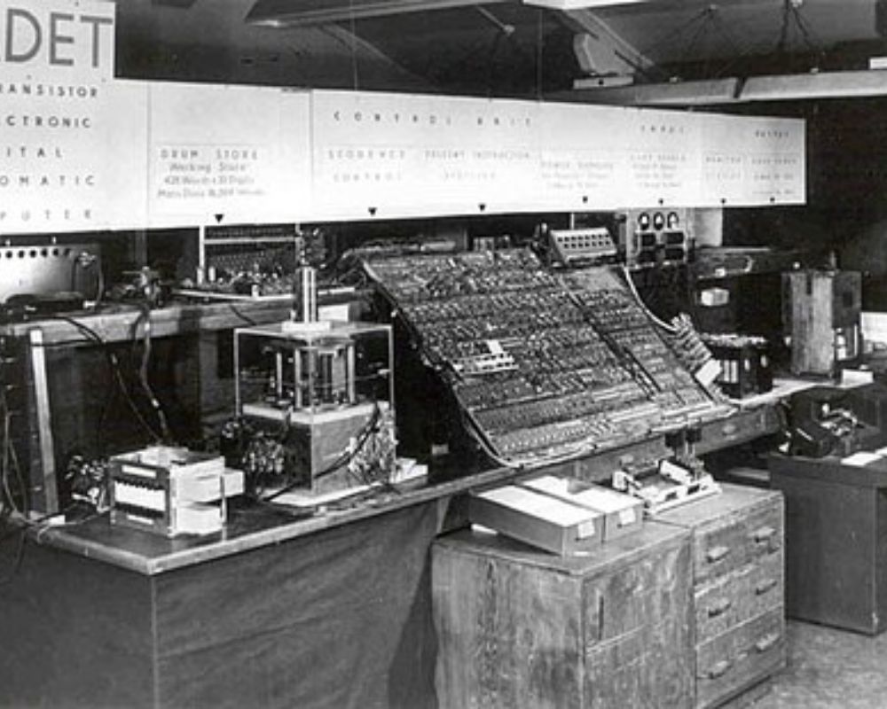 2rd Generation Of Computer